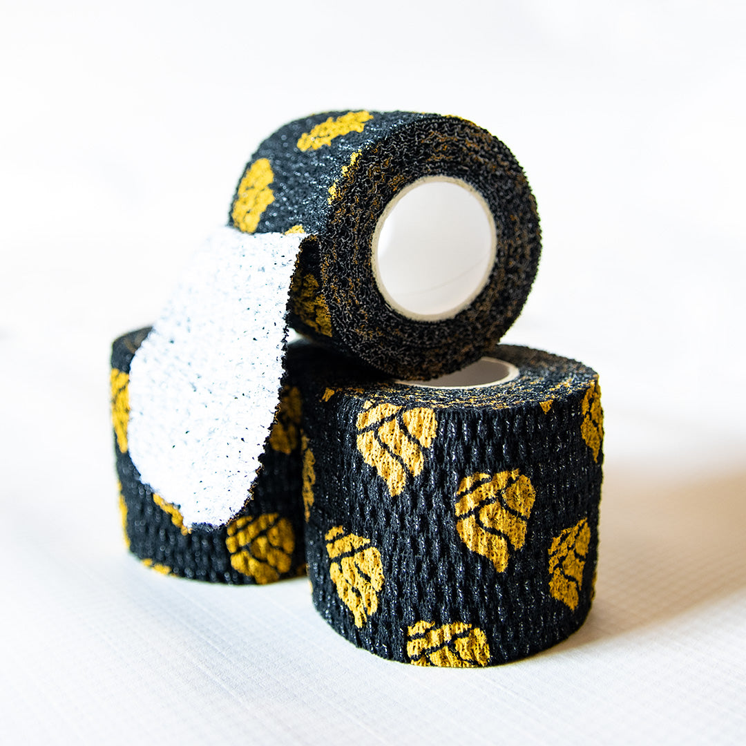 15 Gym Bag Essentials You Need For Every Workout – Garage Strength